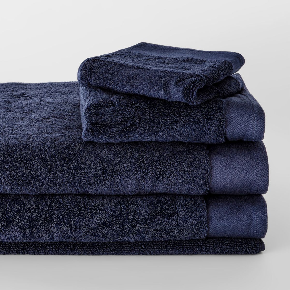 Luxury Retreat Towel Collection Midnight | Sheridan Outlet