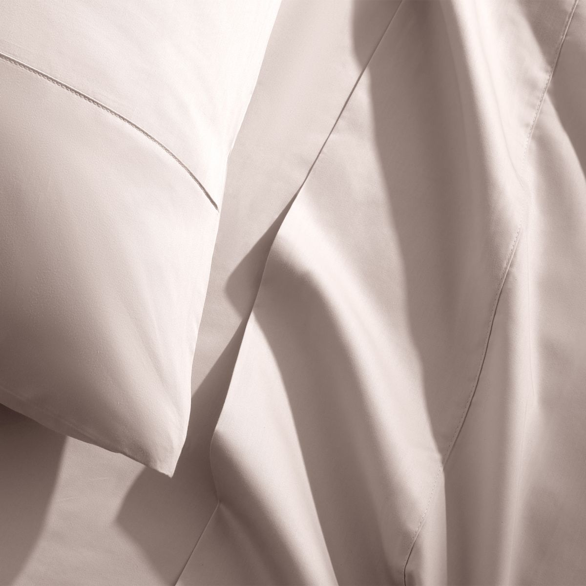 Shop our Sheridan 500tc Cotton Sateen Sheet Set in angel. Shop online ...